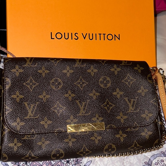 Louis Vuitton | Bags | Authentic Lv Favorite Monogram Mm This Bag Is ...